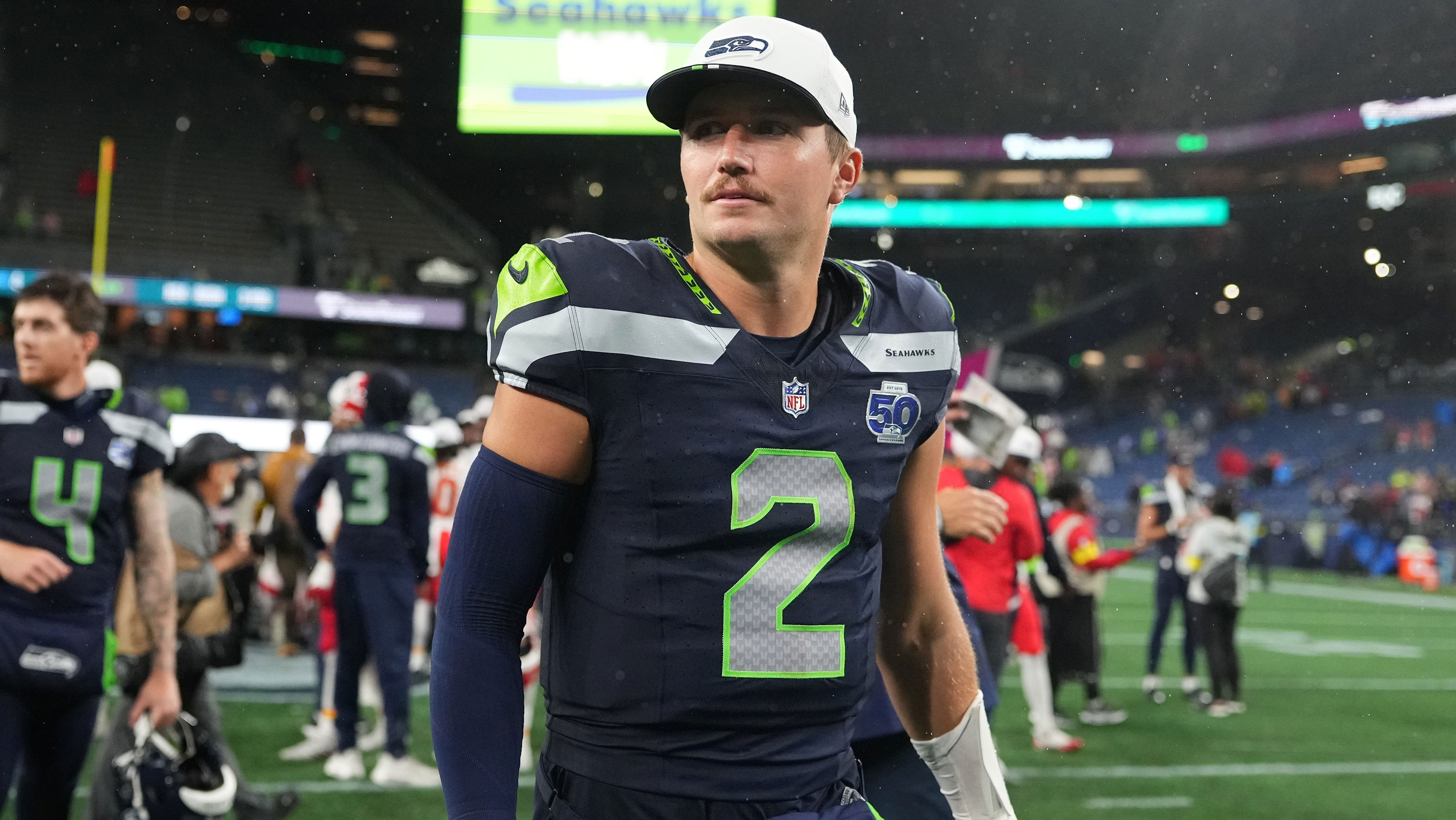 Seahawks QB Sends Emotional Message to Andy Reid After Chiefs Loss