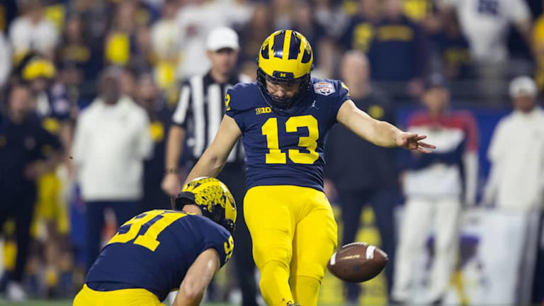 Jake Moody hits incredible game winner to lift San Francisco 49ers over ...