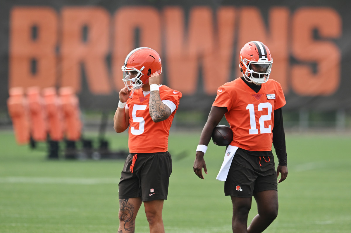 Is Dillon Gabriel Throwing Shade At Shedeur Sanders In Viral ESPN, NFL ...