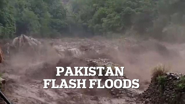 Hundreds dead as devastating flash floods hit Pakistan