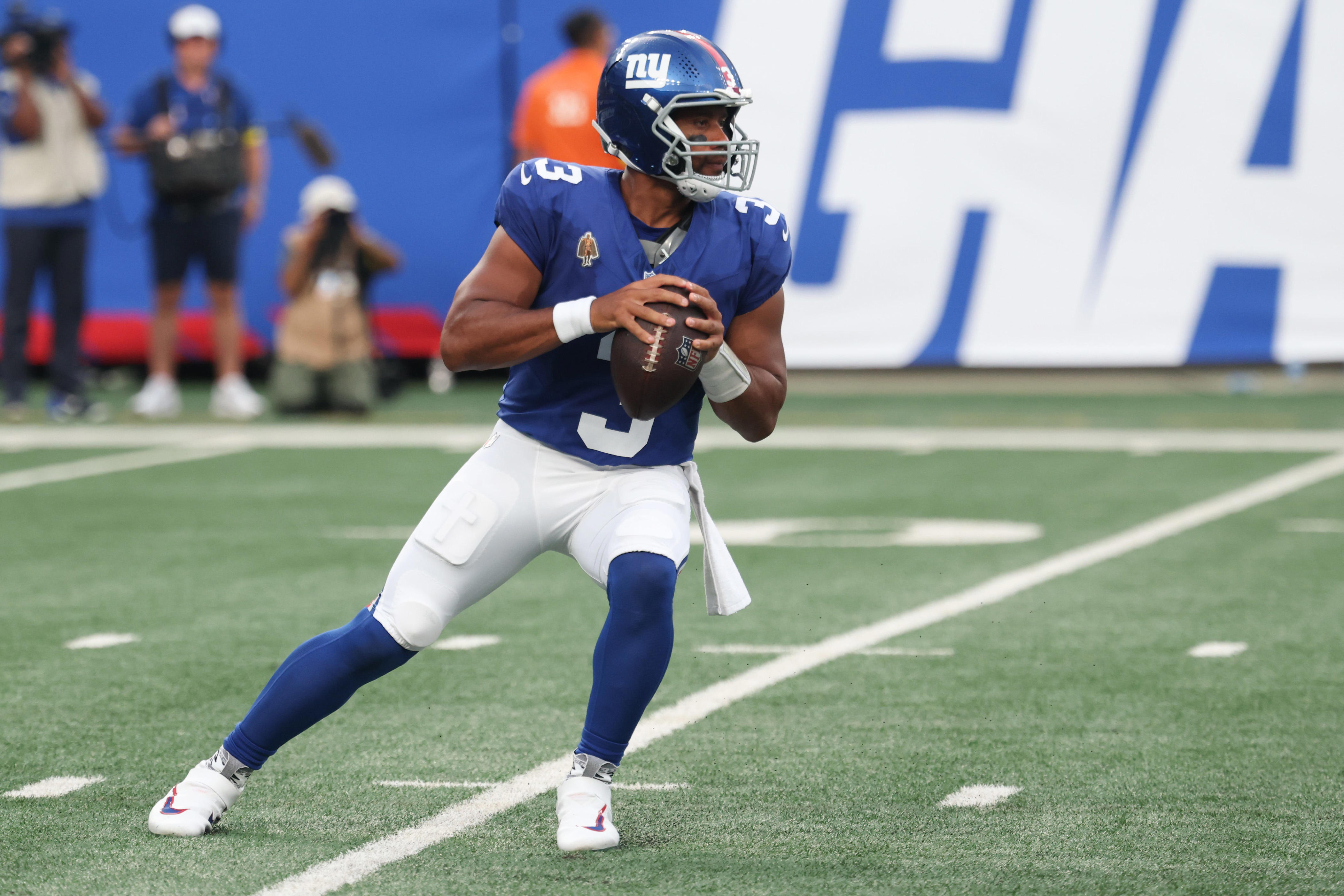 New York Giants remain committed to Russell Wilson as their starting QB