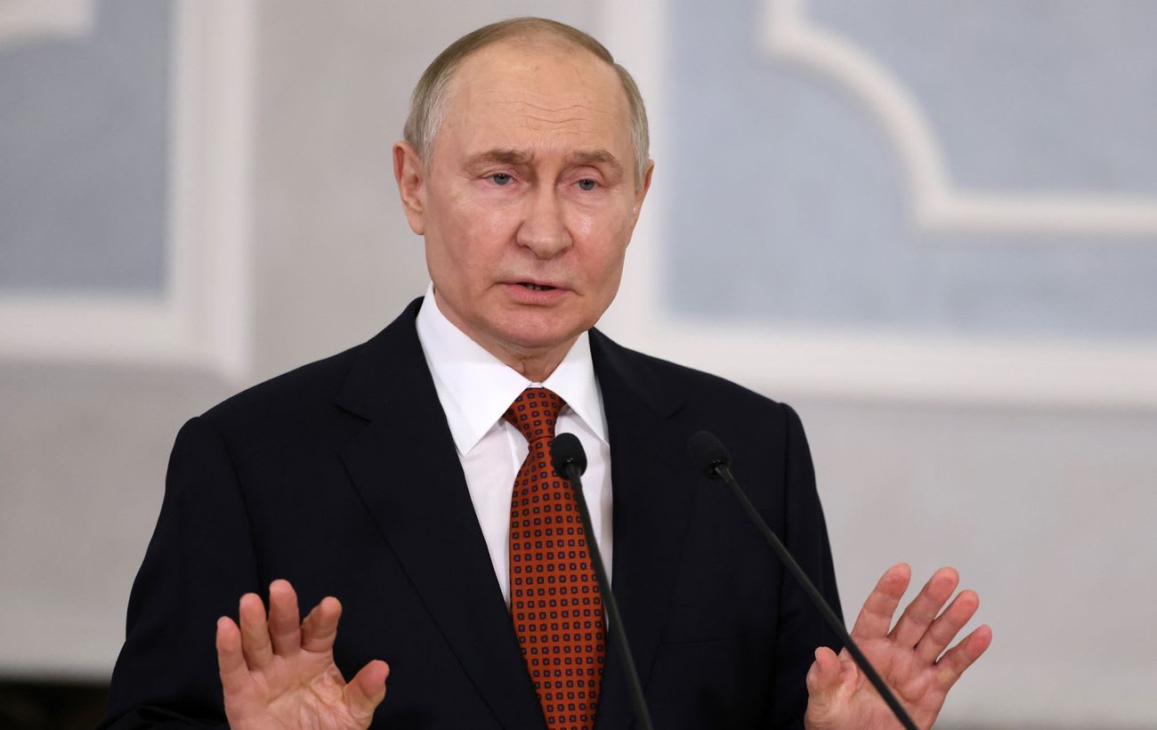 Putin offers to discuss Ukraine security guarantees, names China as ...