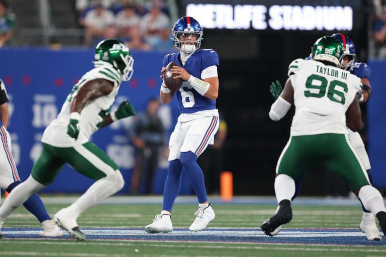 NY Jets vs. Giants highlights: Jets' QBs struggle, Jaxson Dart delivers ...
