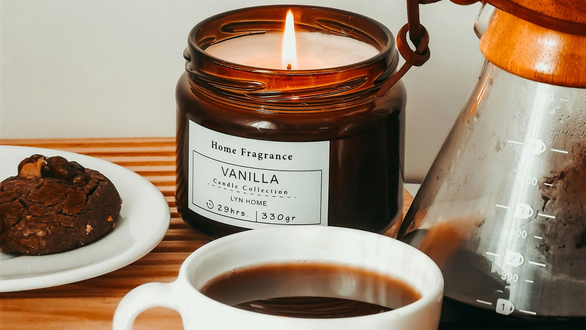 The 7 Best Candle Scents To Set A Relaxing Mood And The 7 Scents To ...