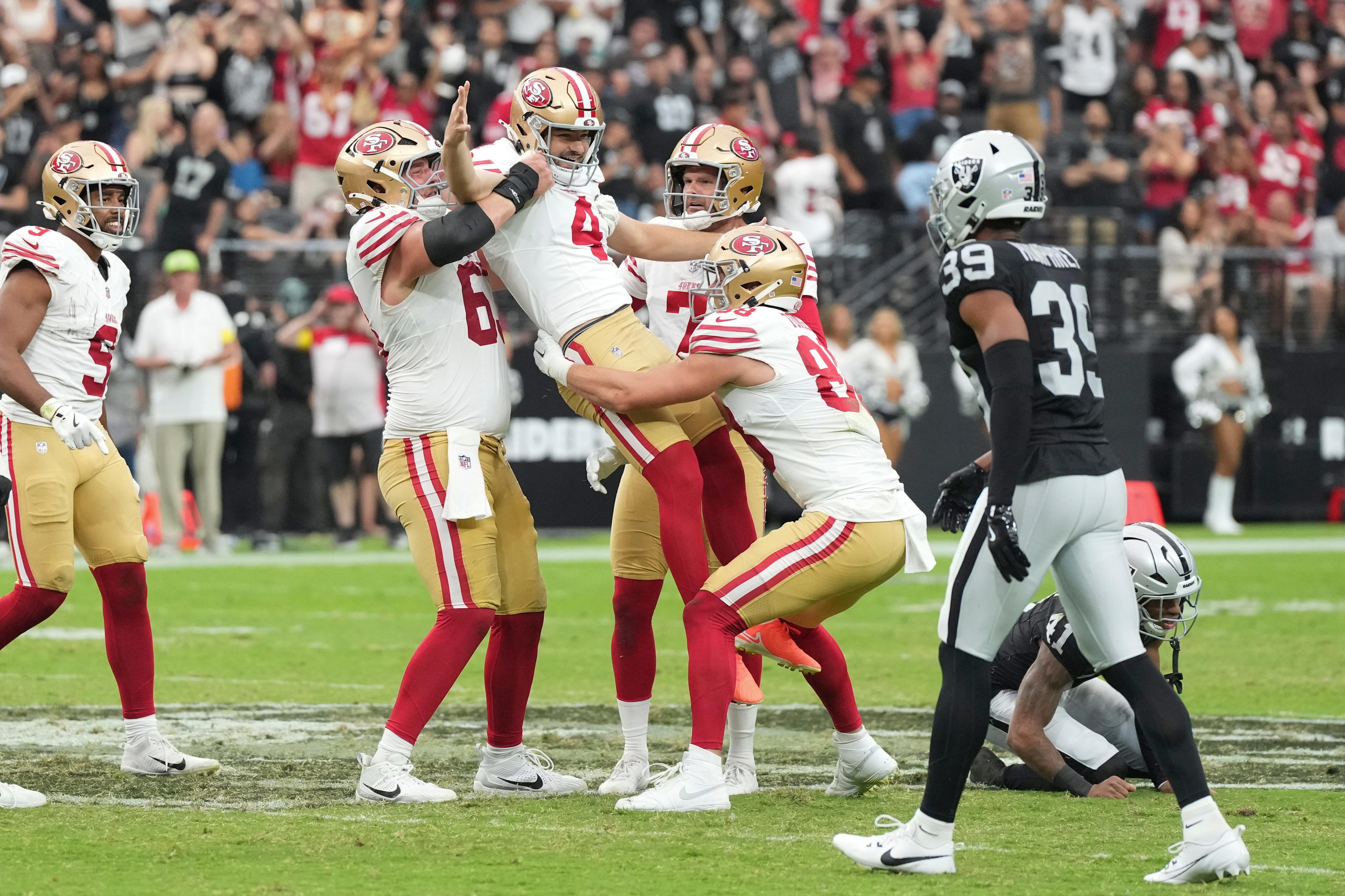 49ers vs. Raiders: 6 takeaways from San Francisco's nail-biting victory