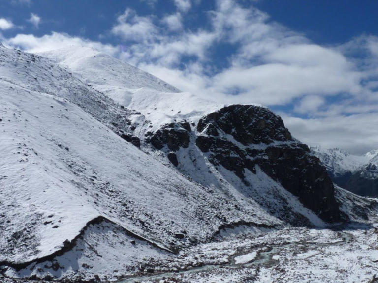 From Auli To Gulmarg: 6 Best Snowboarding & Skiing Destinations In ...