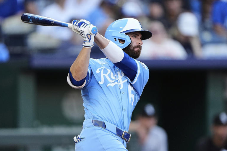 Rave fills in nicely for Pasquantino in Royals' 6-2 victory over the ...