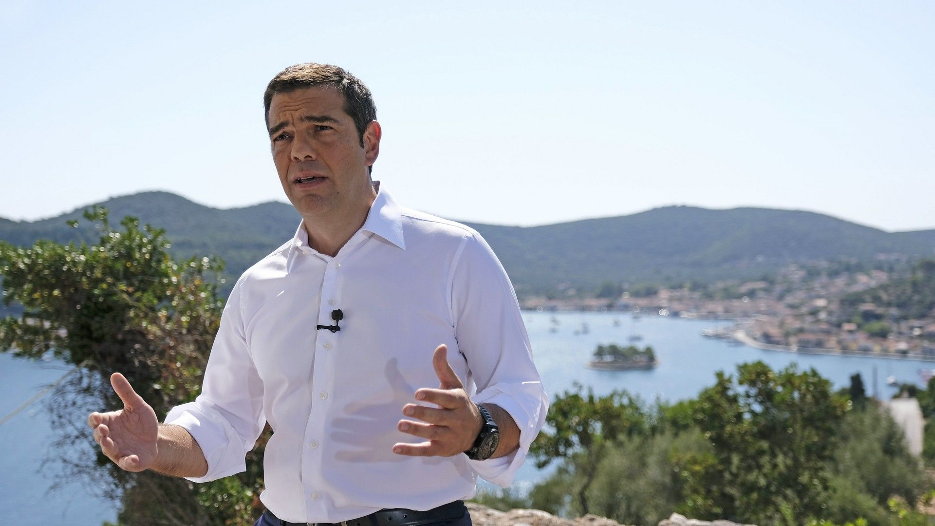 Όταν ο Τσίπρας πήγε στην Ιθάκη και ο Μητσοτάκης "έβλεπε" 4ο Μνημόνιο