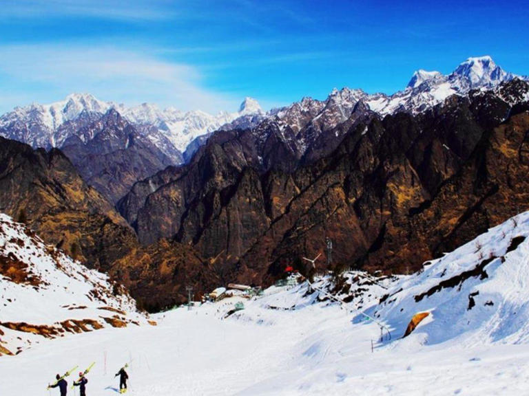 From Auli To Gulmarg: 6 Best Snowboarding & Skiing Destinations In ...