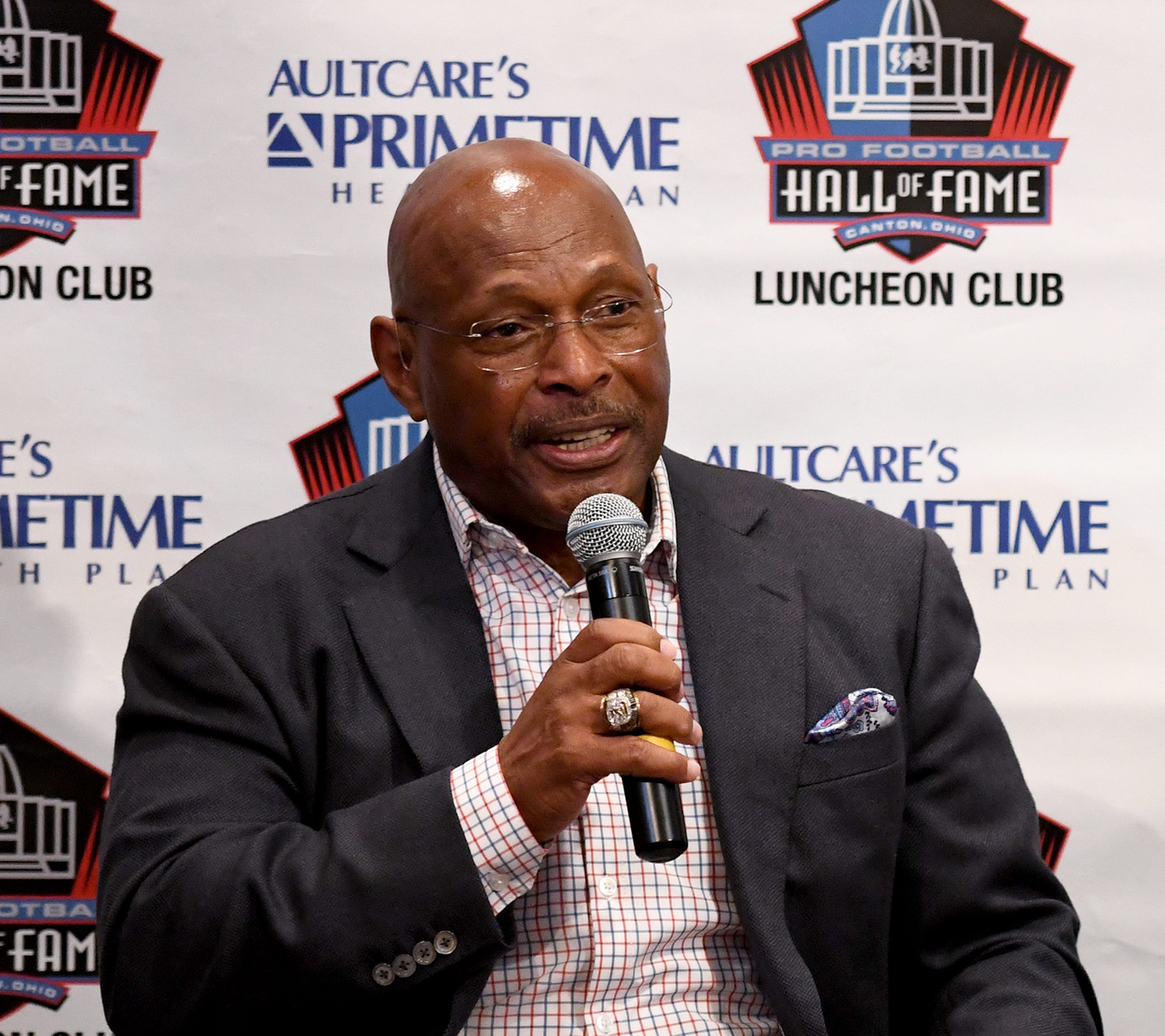 Archie Griffin first to be honored with new Ohio State football tradition