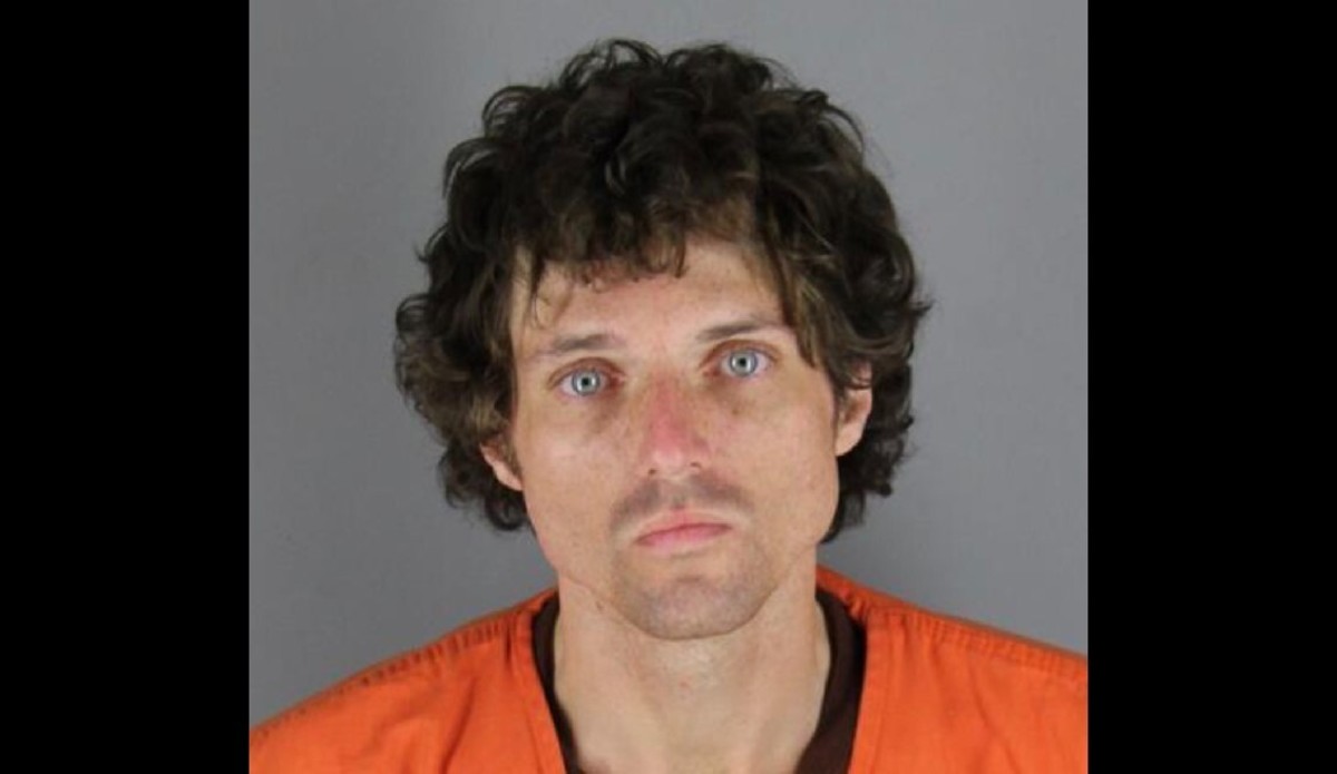 Charges: Minneapolis man fired officer’s gun from holster, injuring cop