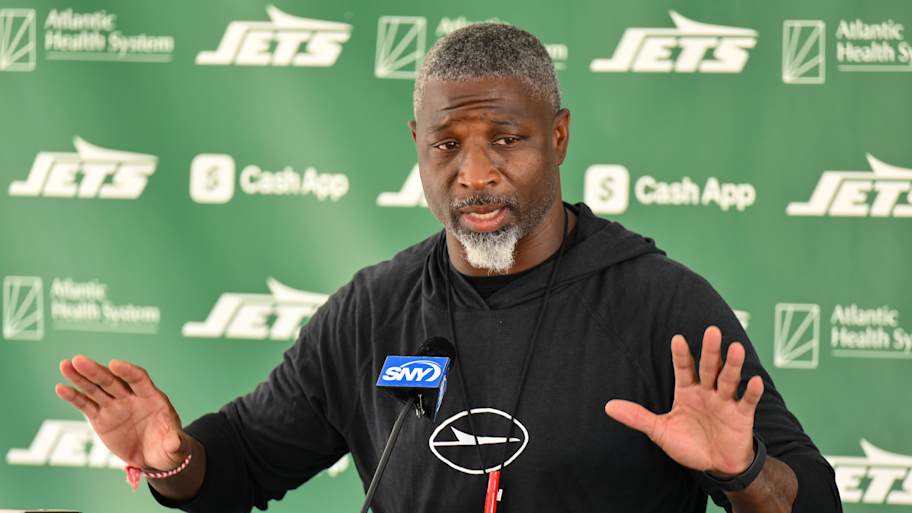 Jets Might Make Unusual Roster Decision Due To Stud Rookie