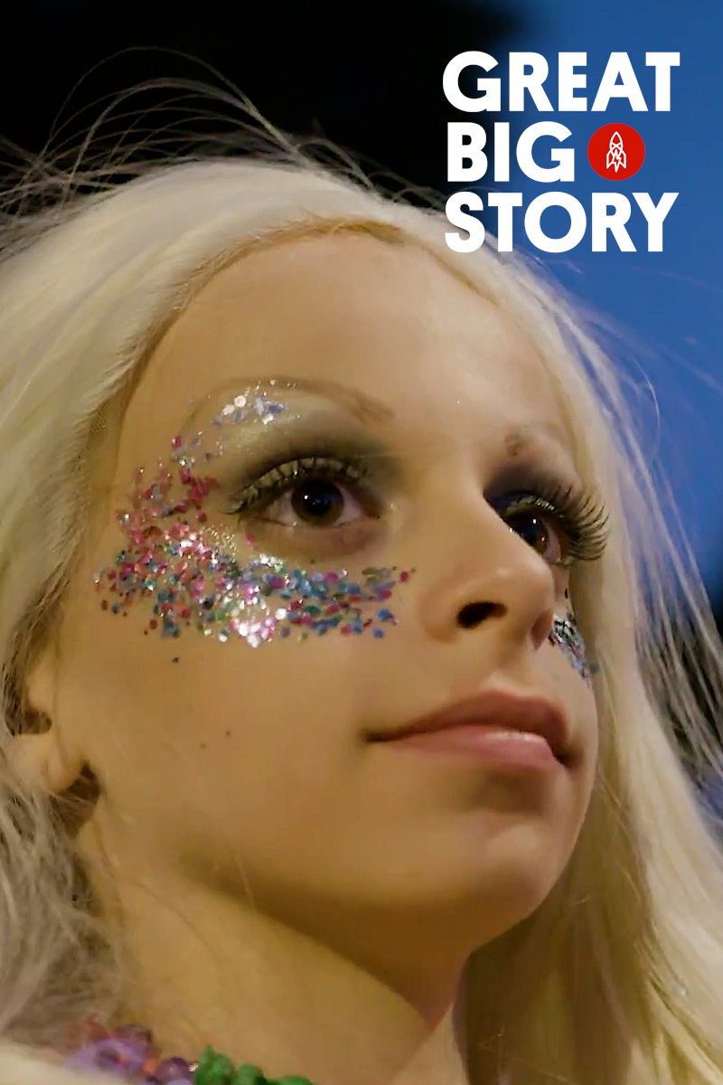 Desmond is Amazing, celebrando a auto-expressão através do drag