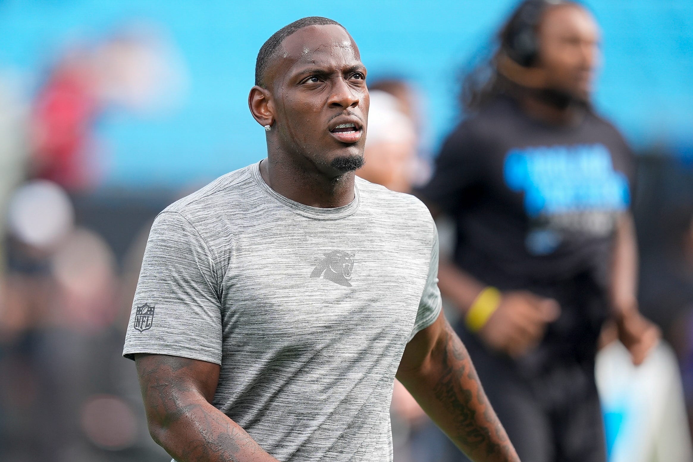 Panthers OLB Nic Scourton hospitalized after suffering collapsed lung ...