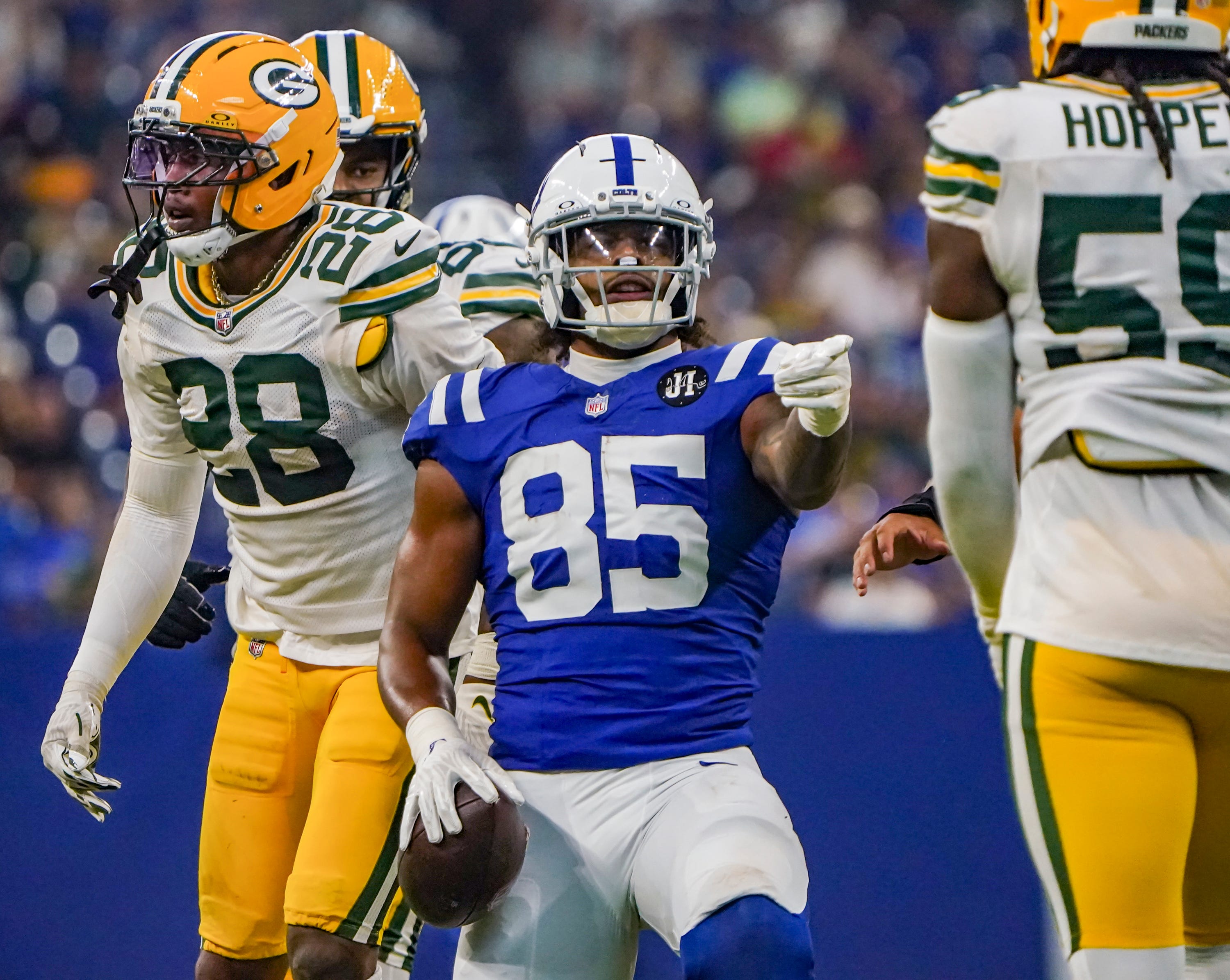 2026 salary cap hit, contract details for Colts TE Drew Ogletree
