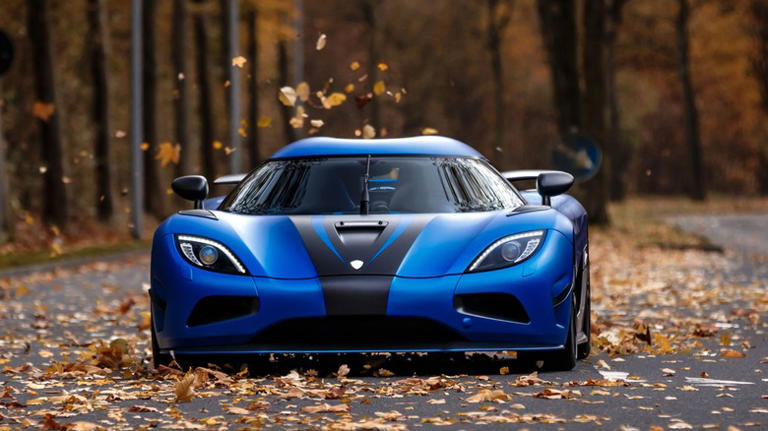 Why It's So Difficult For Production Cars To Break 300 Mph