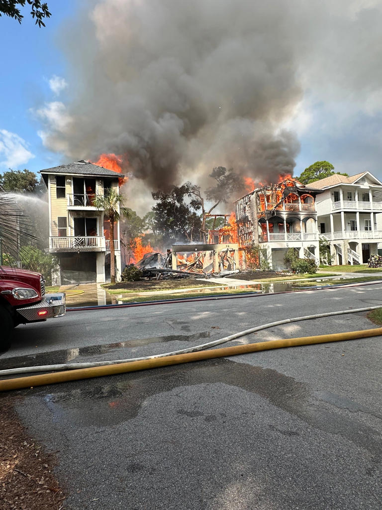 UPDATE: Man, dog killed in major fire on Fripp Island