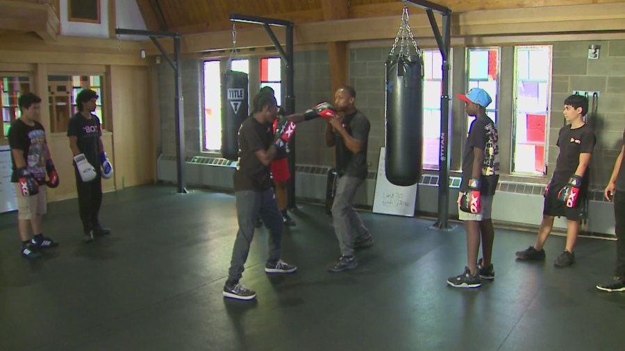 The Bloc Chicago boxing program boosts students’ grades and futures