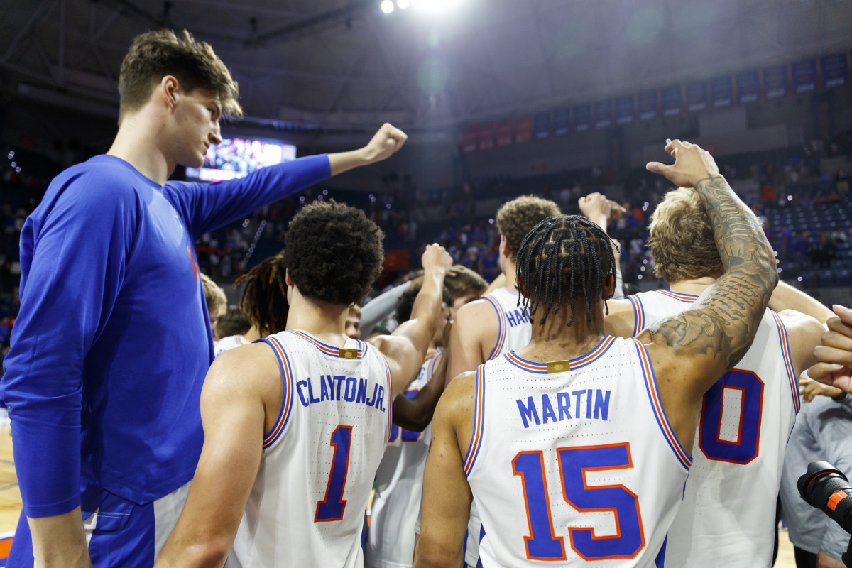 Florida's 7-foot-9 Center Makes History in College Basketball Debut