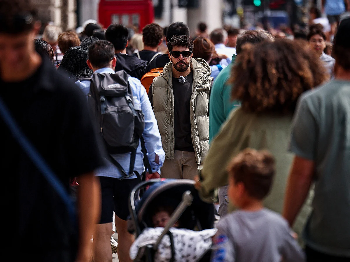 Meet the Brazilian food app delivery rider shaming pickpockets across ...