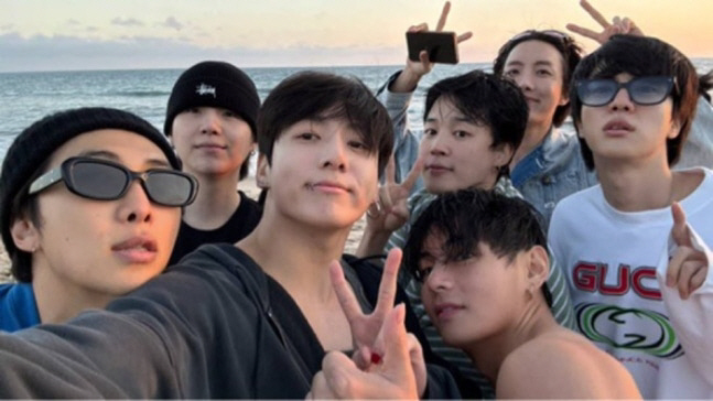 Take a week off..It's hard...BTS RM → Jungkook's entire album is all ...