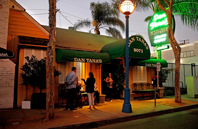 Dan Tana, founder of eponymous L.A. restaurant known for celebrity ...