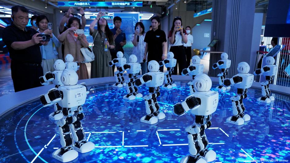 Los robots con IA conquistan el comercio minorista chino