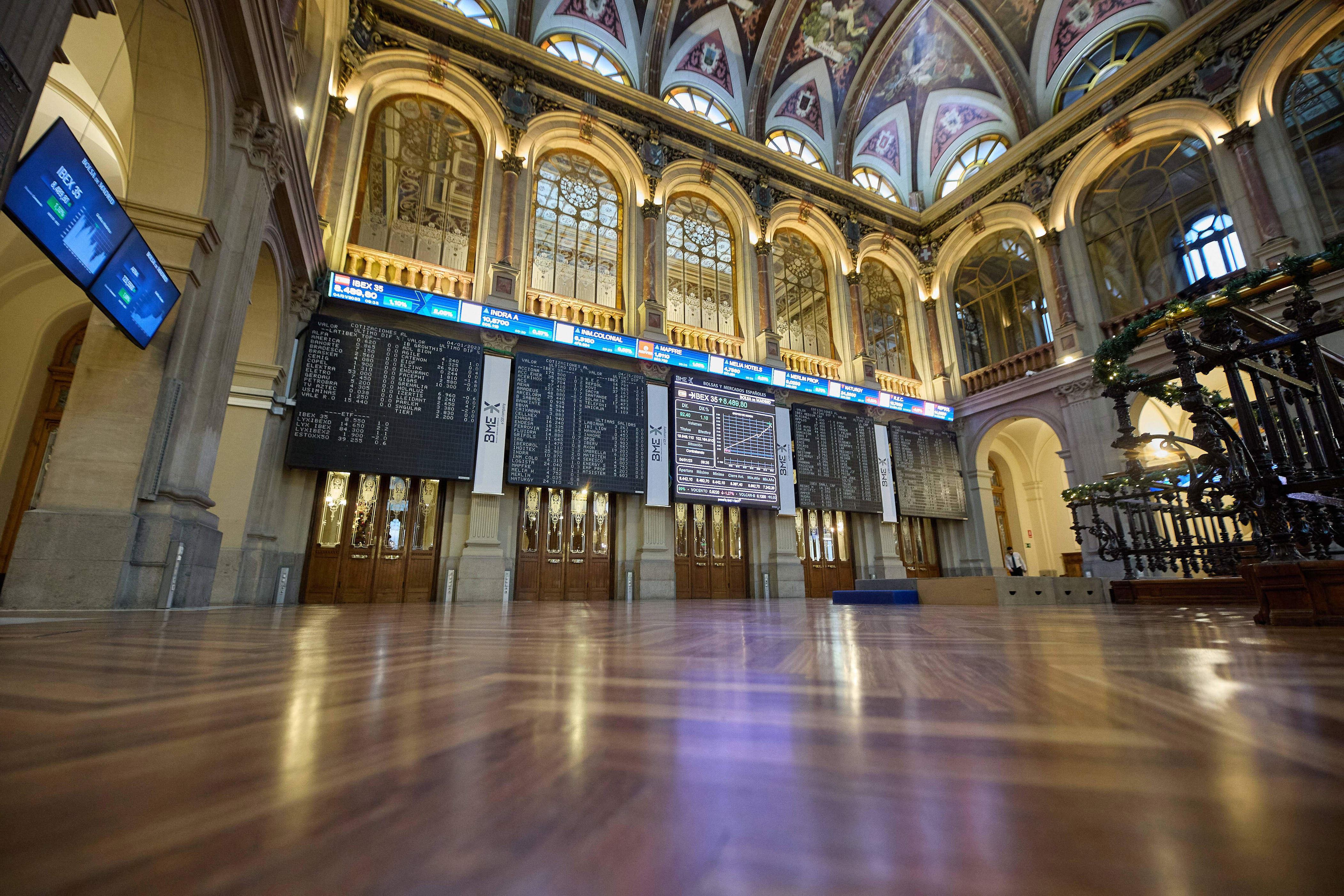 El Ibex-35 se despide esta semana con un mínimo descenso