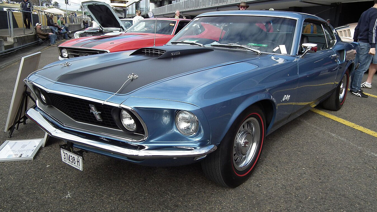 10 classic V8s that still sound better than modern exhaust systems