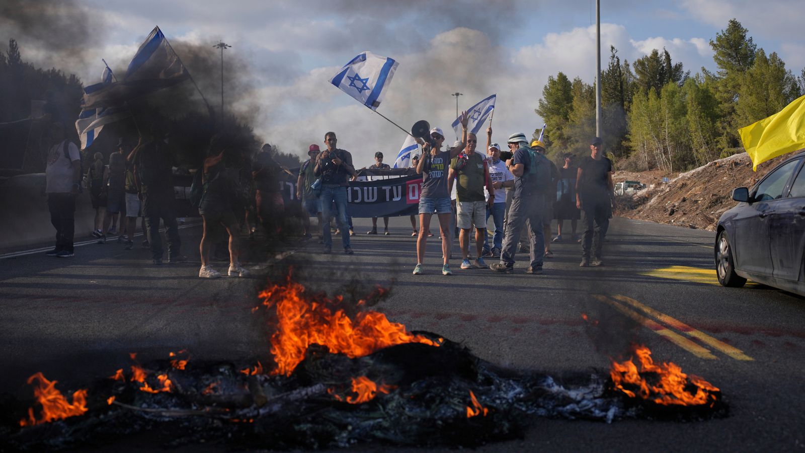 Protesters go on strike in Israel demanding ceasefire and release of ...