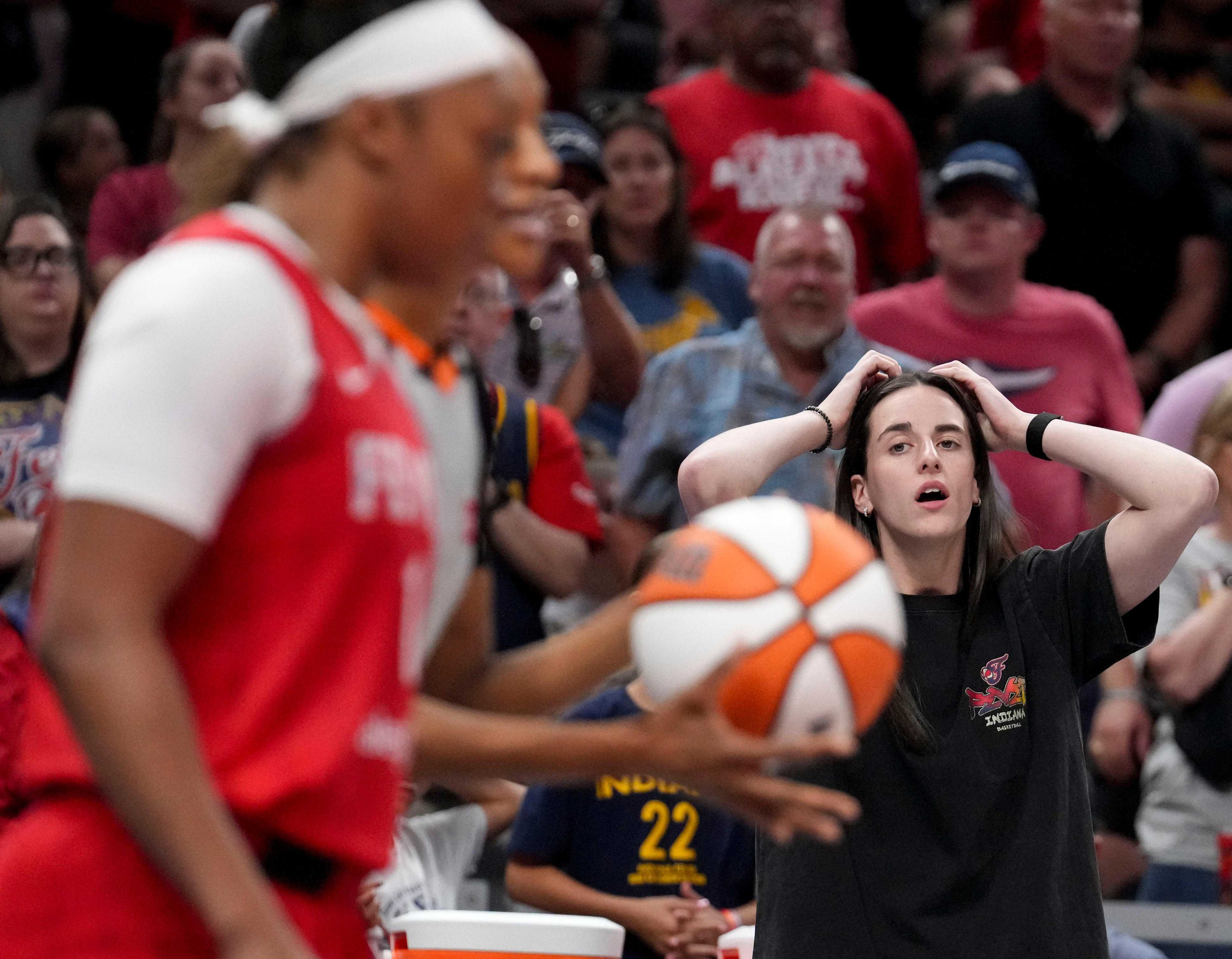Is Caitlin Clark playing today? Indiana Fever star's injury update vs ...