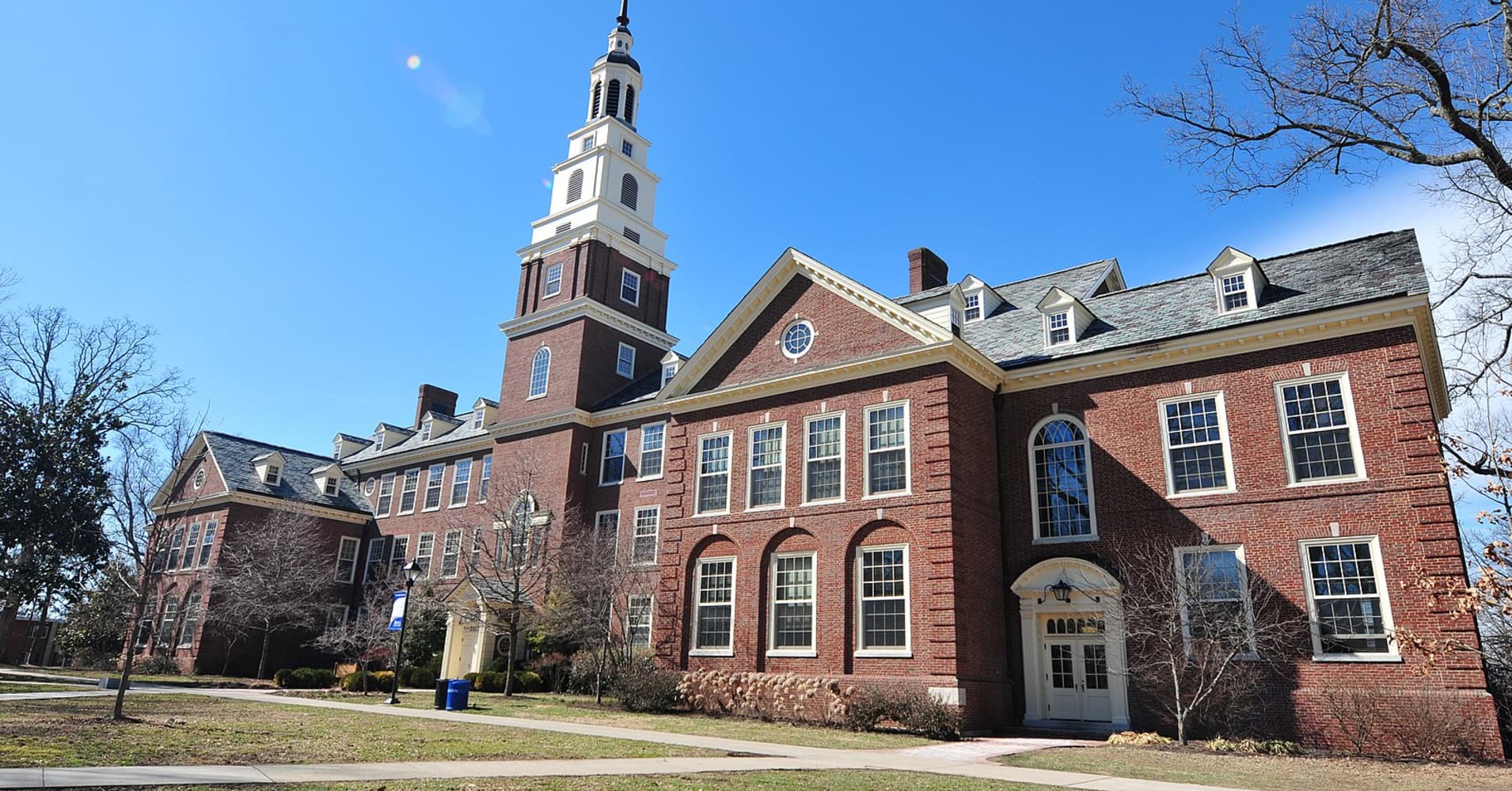 As some colleges near the $100,000 mark, these nine schools have free ...
