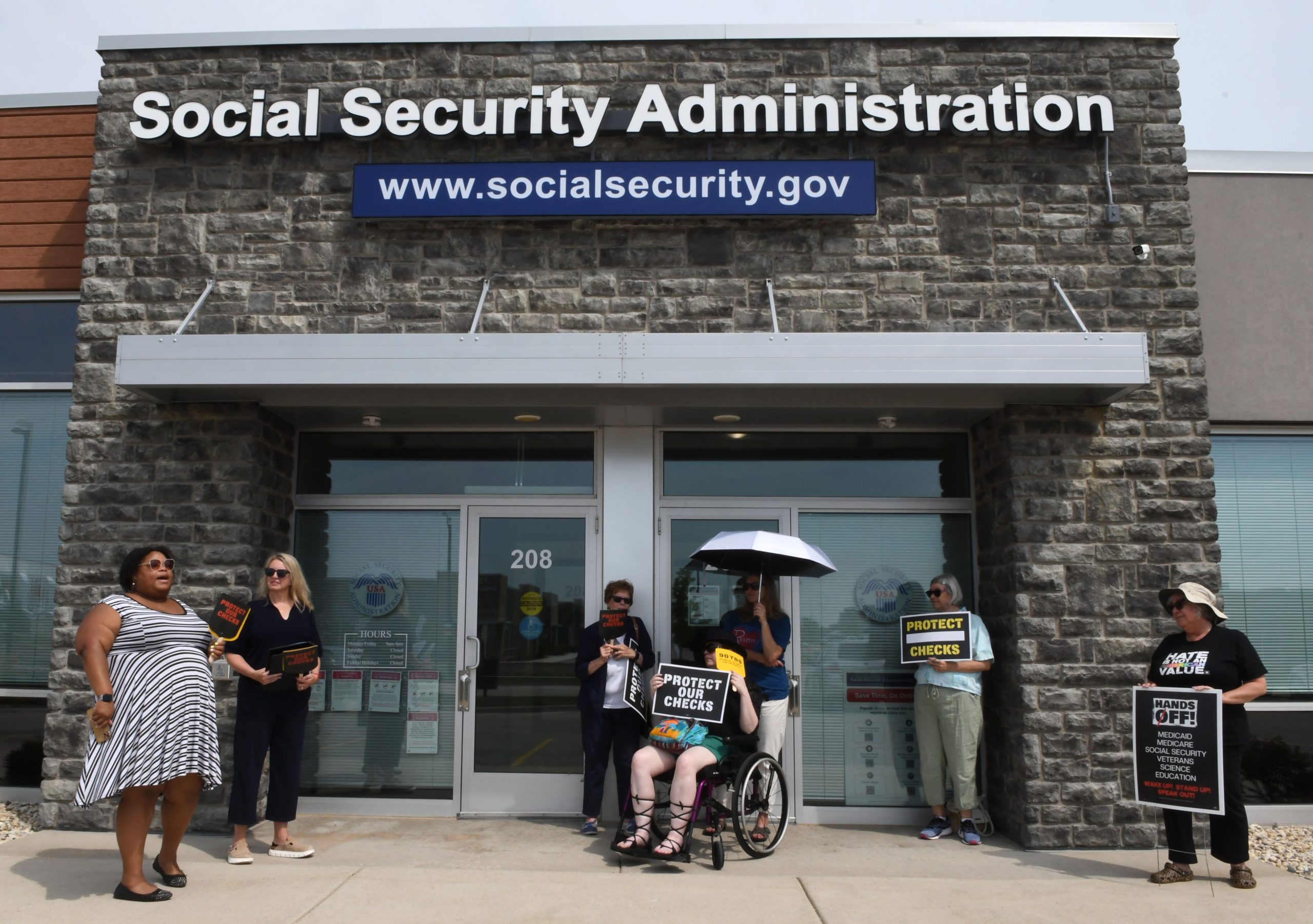 A small protest at Social Security office hopes to have a big impact
