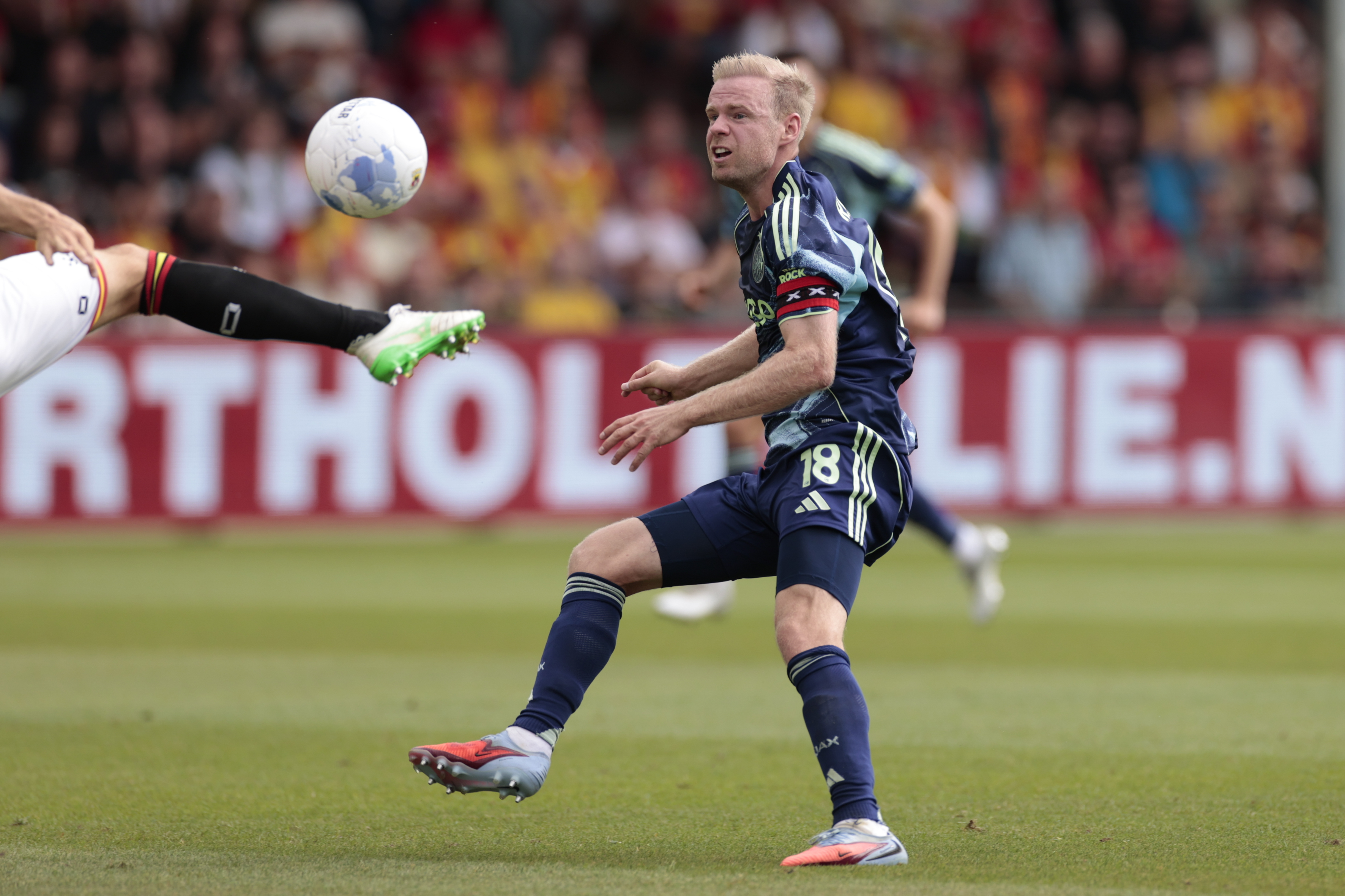 Teleurgestelde Davy Klaassen trekt boetekleed aan: 'Mijn fout, ja…'