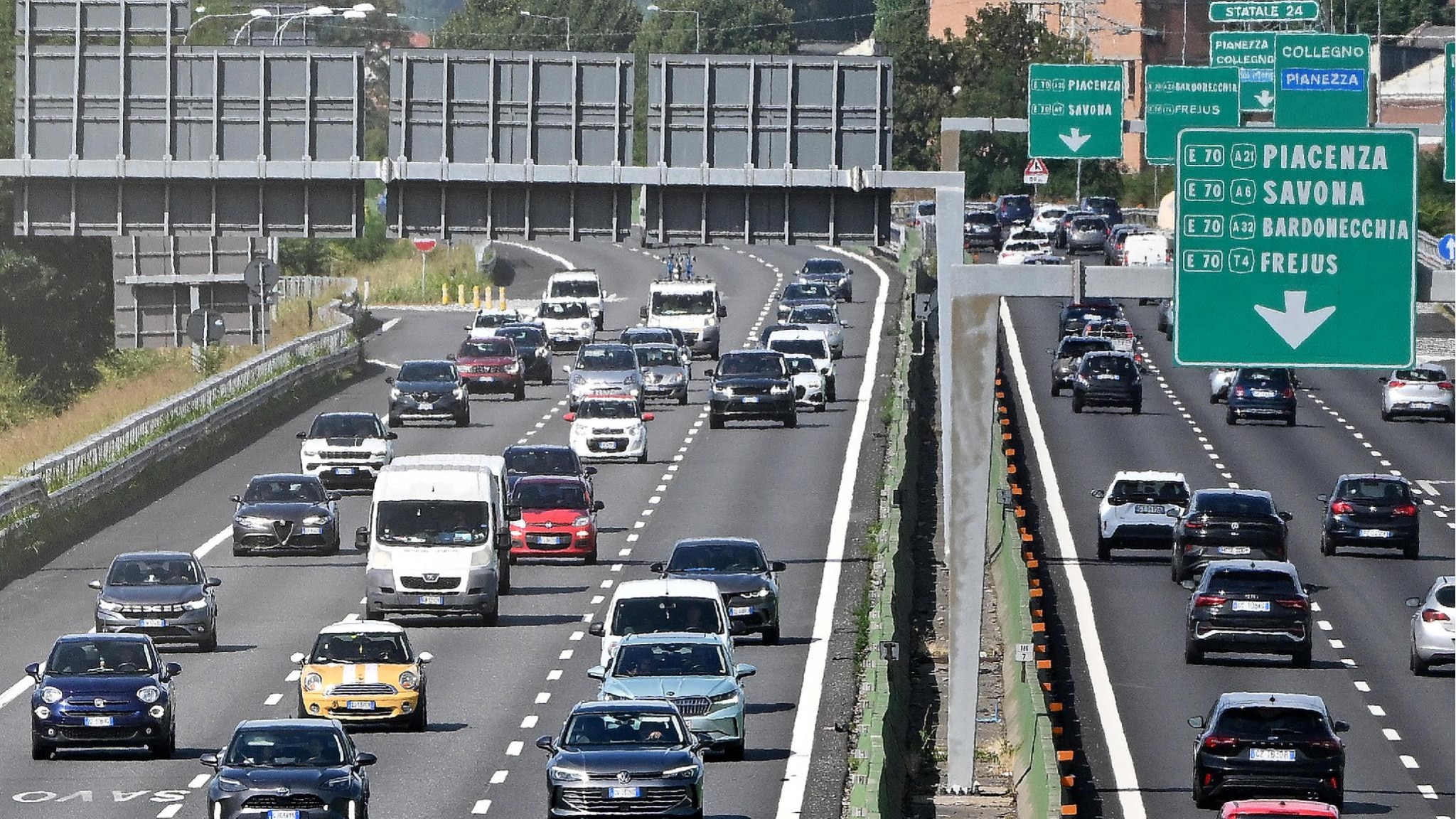 Codacons, autostrade: da oggi il rimborso dei pedaggi per blocco del ...