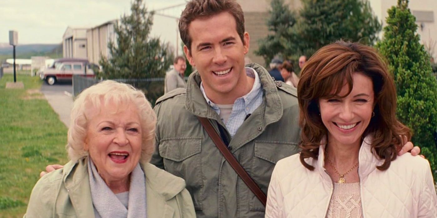 Ryan Reynolds & Betty White's Forgotten $317M Romcom Finds New Life on ...