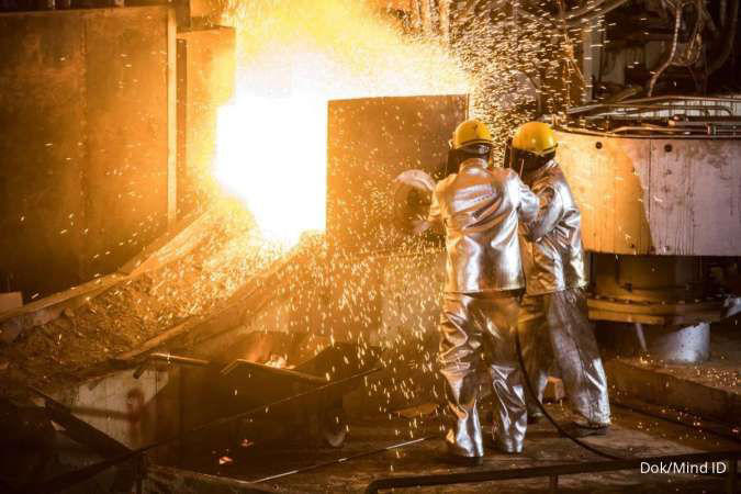 Aneka Tambang (ANTM) Kembangkan Smelter Nikel untuk Bahan Baku Baterai EV