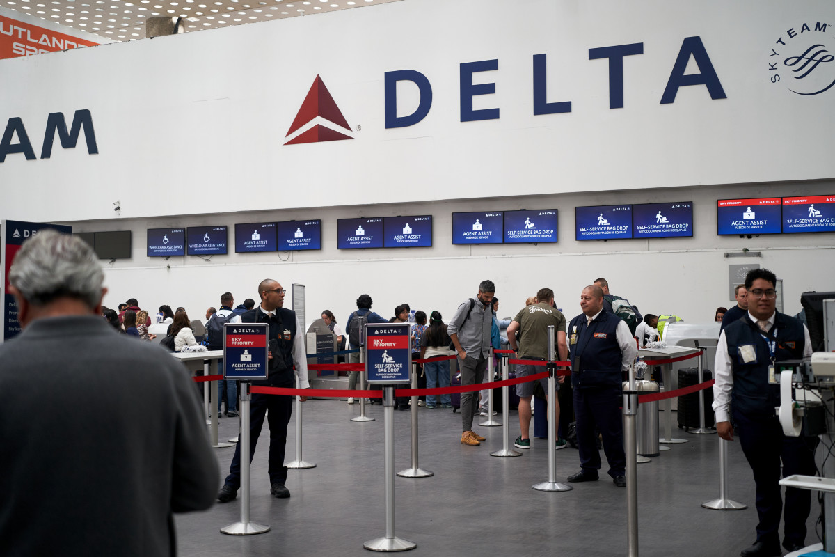 Delta, United Airlines Face Major Claim Over Window Seats