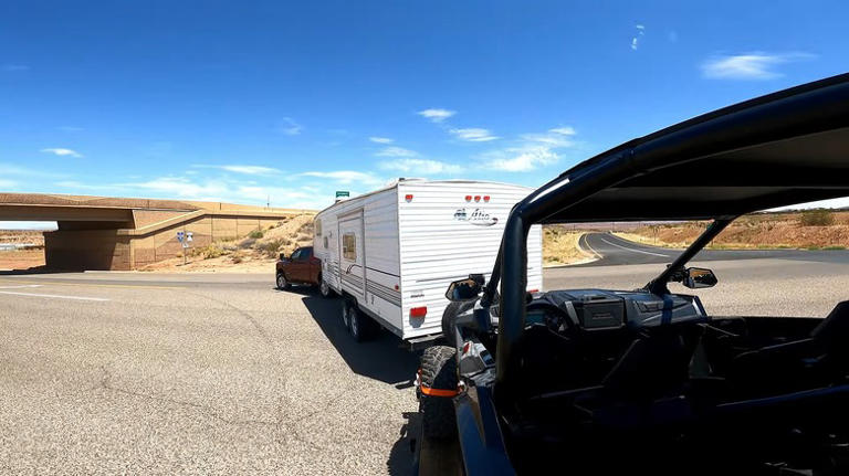 Can You Double Tow In Florida? Here's What The Law Says
