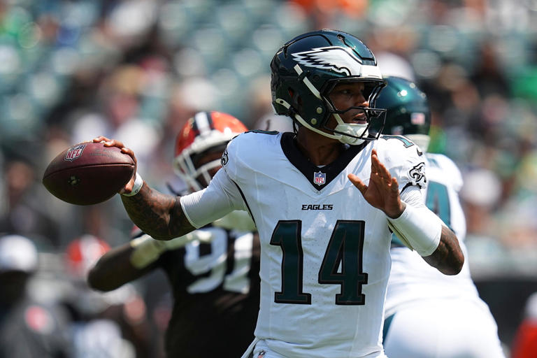 Dorian Thompson-Robinson misses a golden opportunity in the second ...