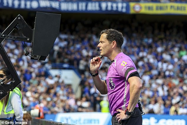 Revealed: The unique way Premier League referees prepared to announce ...