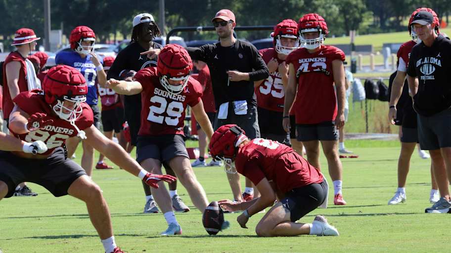 Oklahoma Coach Brent Venables Praises Special Teams Performance During Camp