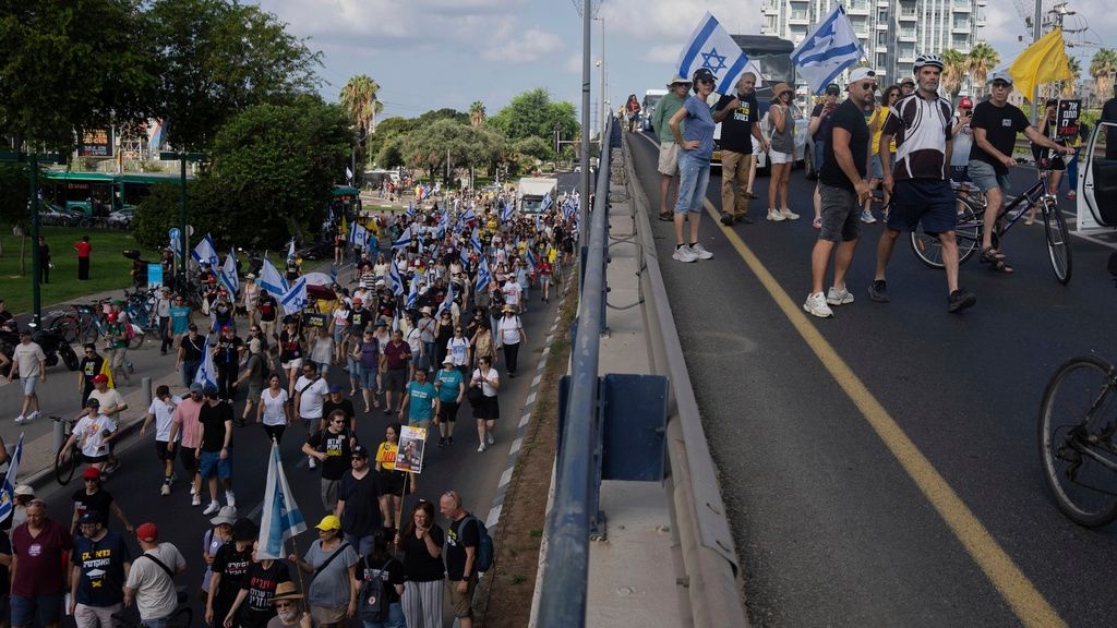 Νέες διαδηλώσεις στο Ισραήλ για την απελευθέρωση των ομήρων και τον ...