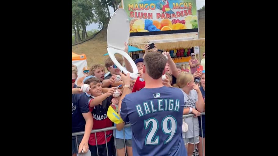 Cal 'Big Dumper' Raleigh Signed a Toilet Seat at the Little League ...