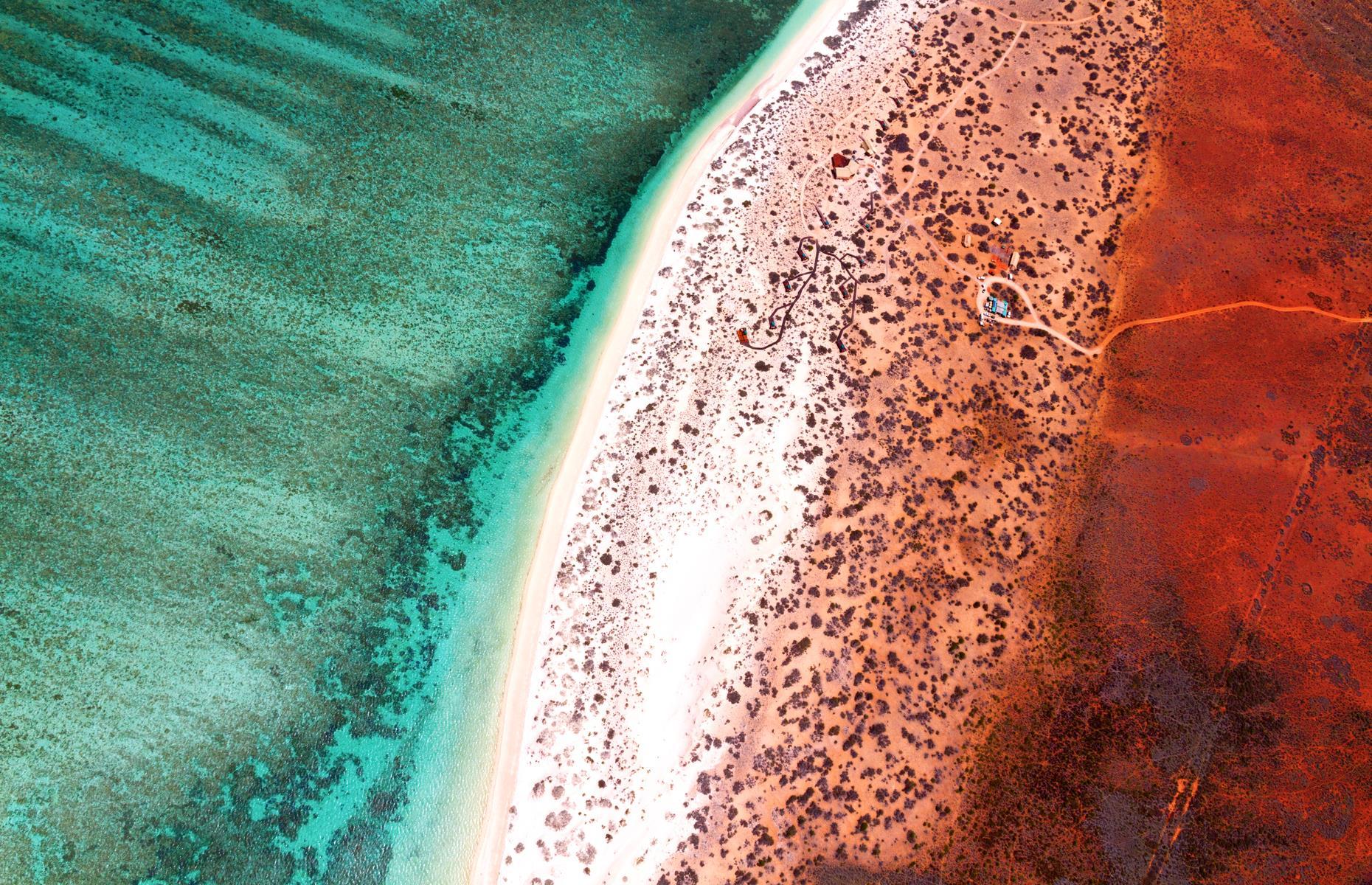 60 beautiful bird's-eye images of the world