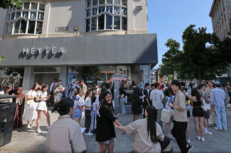 New city cafe has people queuing out of the door - but this is where it ...