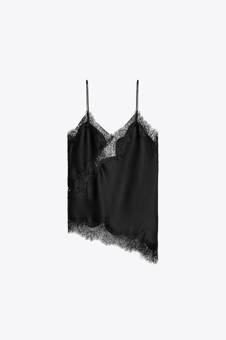Vuelven las blusas de encaje: el modelo de Zara que las danesas ...