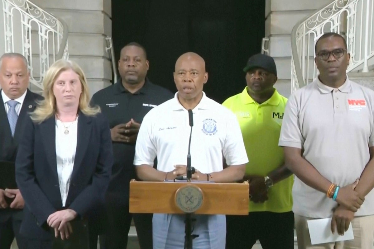 2 gunmen among 3 killed in New York City bar shooting, police say; 2 ...