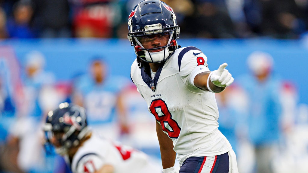 Philadelphia Eagles acquire WR John Metchie III in trade with Houston ...