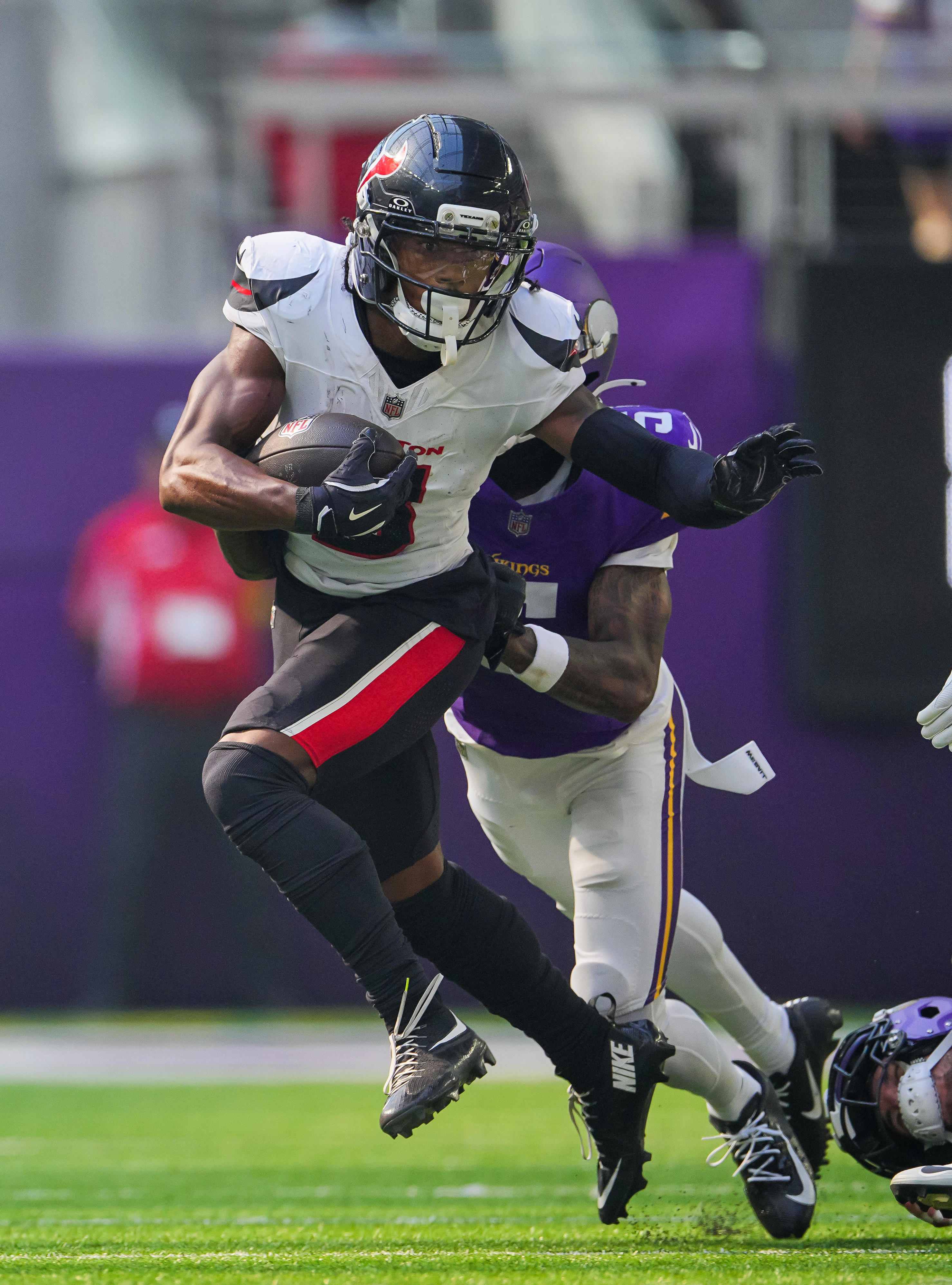 A.J. Brown injury update, what it means for opener as Eagles trade for ...